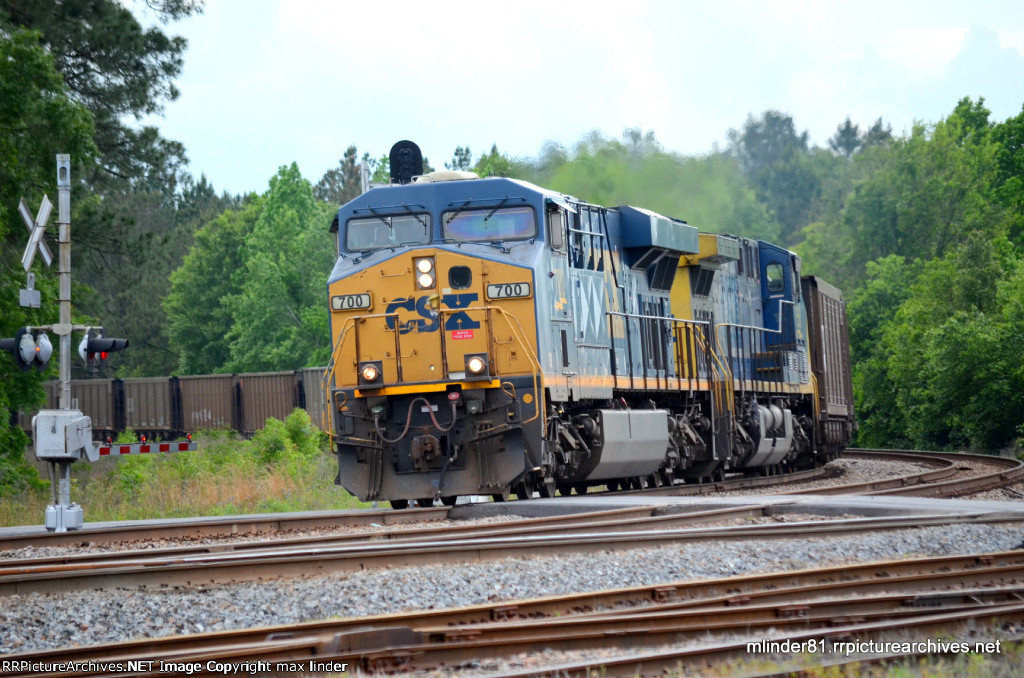 CSX 700
